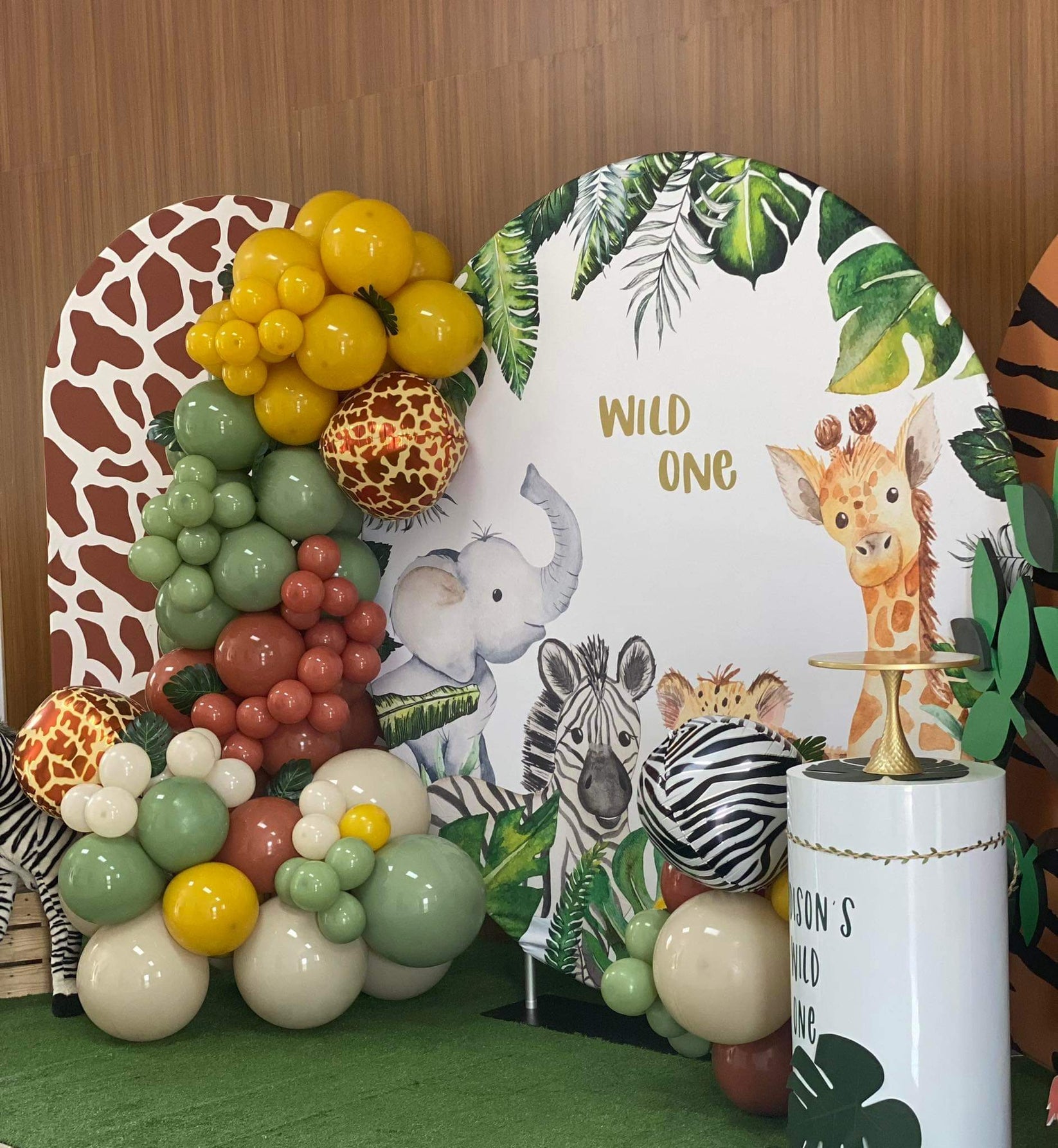 Wild One Round Backdrop Cover for First Birthday – Backdrop2go